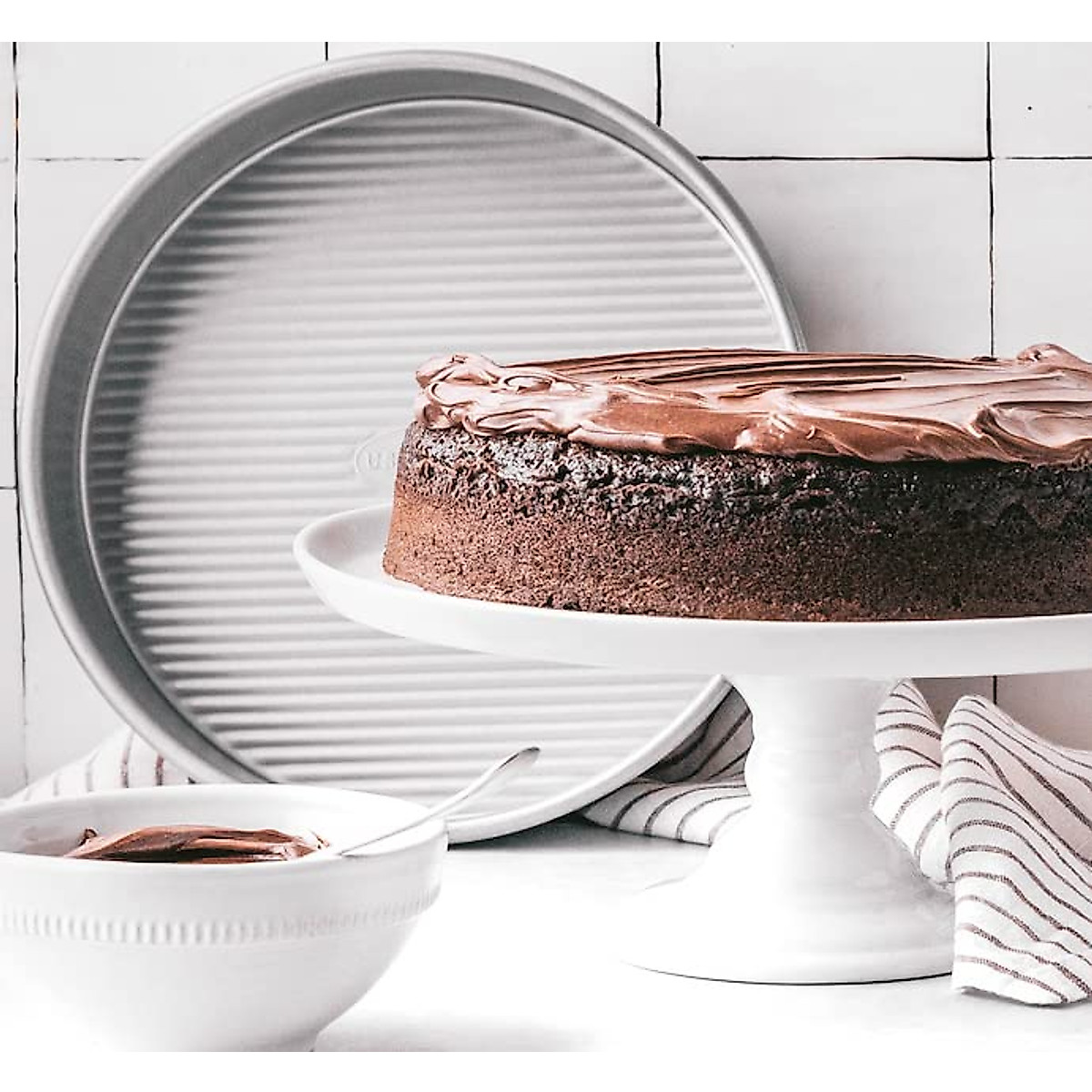 USA Pan Bakeware Nonstick Round Cake Pan, 8-Inch, Aluminized Steel