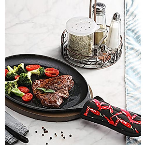 New Star Foodservice 22513 Plastic Dredge with 3 Snap-on Lid, Seasoning Sugar Spice Pepper Shaker, 10 OZ