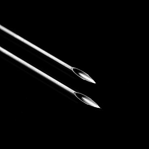 TC 100pcs Tattoo Piercing Needle with Body Ear Navel Nipple For piercing Supplies (10G)