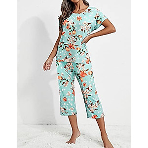 Ekouaer Women's Pajamas Short Sleeve Sleepwear Tops and Capri Pants Cute Print Pajama Sets with Pockets Green Flowers