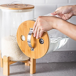 GIVEROO Rice Dispenser, Rice Storage Container：Flour and Cereal Container with Airtight Lid and Wooden Stand, Glass Food Storge Container for Kitchen Organization and Pantry Store (5L)