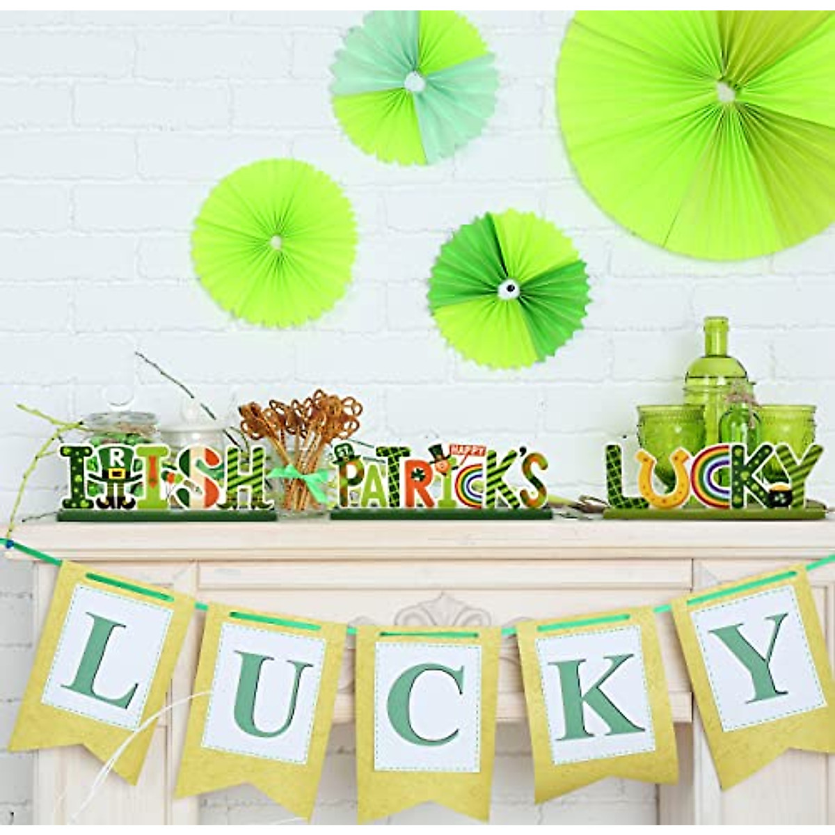 3 St Patrick's Day Wooden Table Decorations Centerpiece Green Shamrock Lucky Irish Tabletop Sign Saint Patrick Party Decor for Fireplace Mantle Shelf Office Desk Dining Room Kitchen & Home