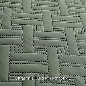 beeweed Quilt Set King Size 3 Pieces, Lightweight Microfiber Basket Pattern Bedspreads for All Season, Olive Green Soft Summer Coverlet Set with Ultrasonic Quilting Technology (1 Quilt,2 Pillow Shams)