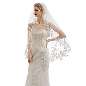 ELAWBTY Womens 2 Tier Fingertip Length Short Lace Wedding Bridal Veil With Comb X07 Ivory