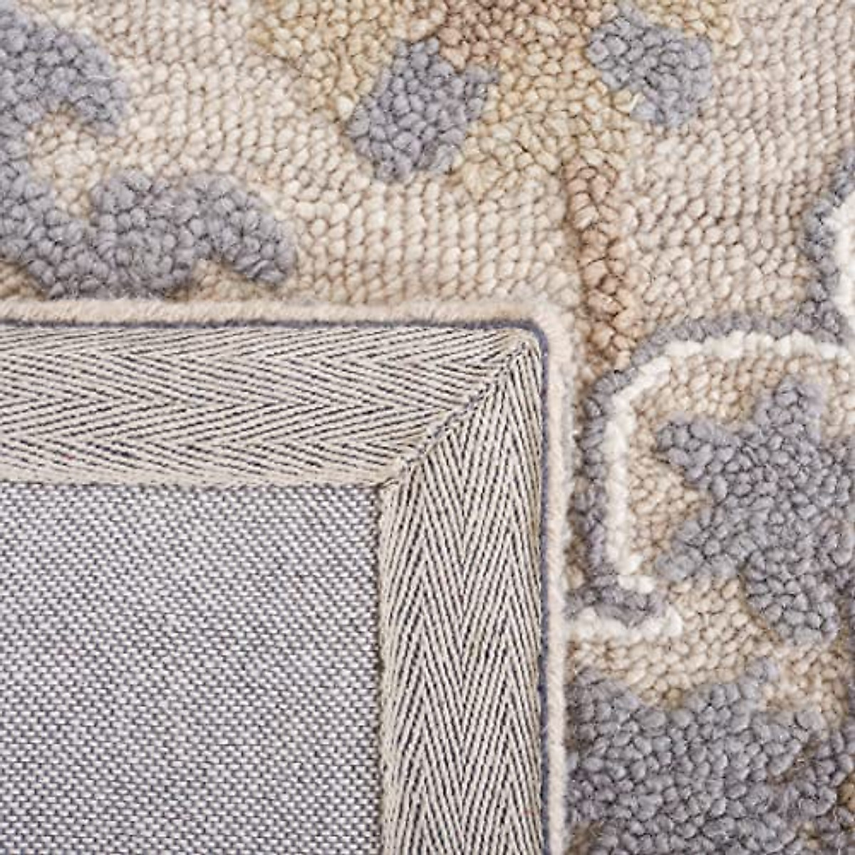 SAFAVIEH Blossom Collection Area Rug - 8' x 10', Grey & Beige, Handmade French Country Floral Wool, Ideal for High Traffic Areas in Living Room, Bedroom (BLM375F)