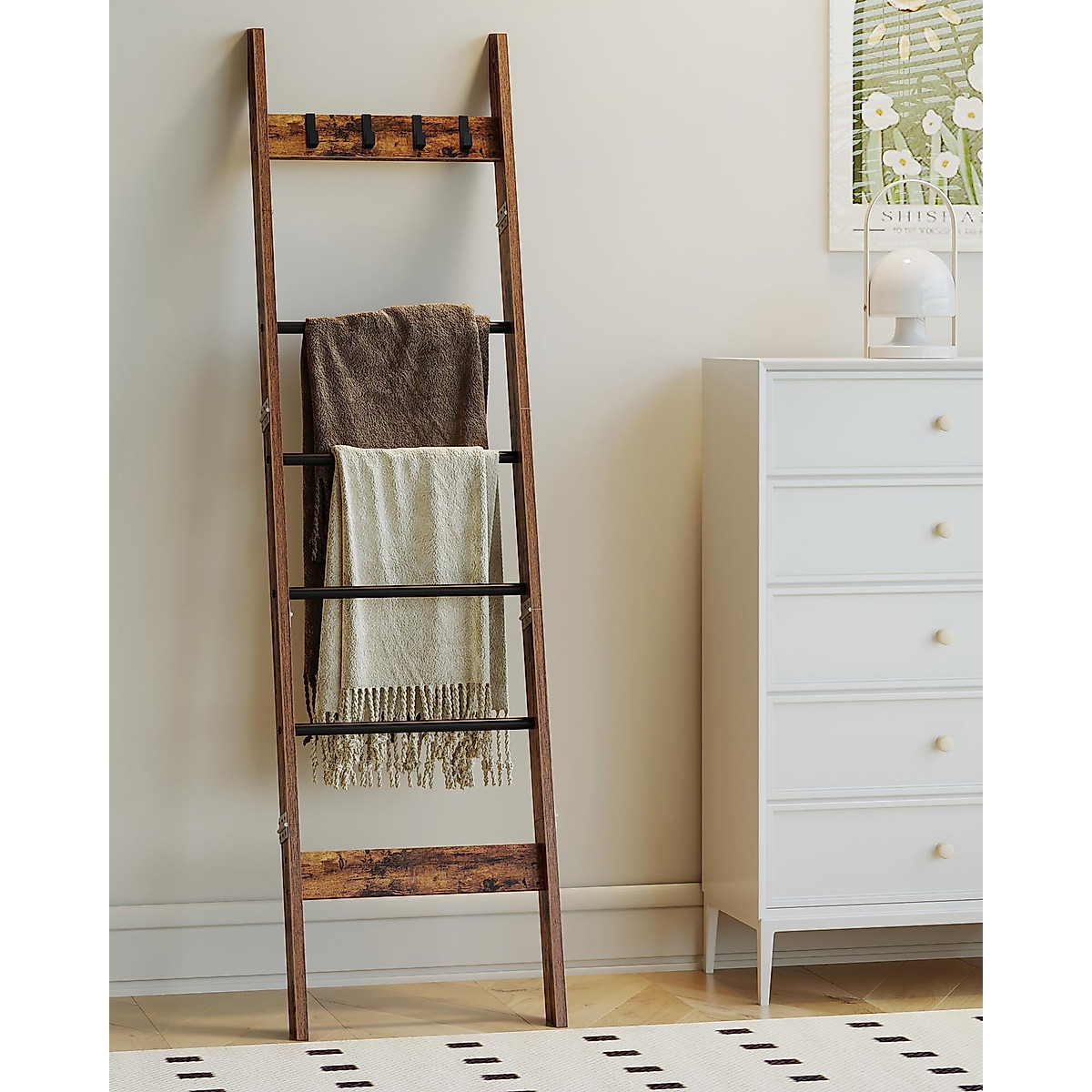 Hzuaneri Blanket Ladder Shelf for Living Room, Decorative Quilt Rack with 4 Removable Hooks, 6-Tier Farmhouse Ladder Holder Organizer for Bedroom, Rustic Brown BR31501B