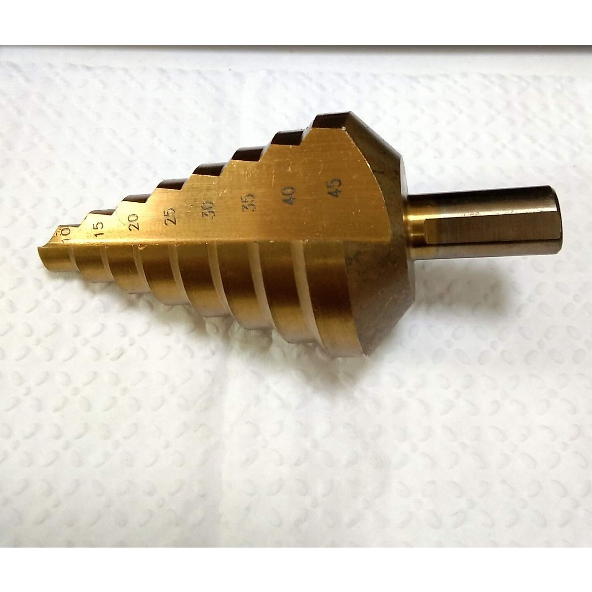 Dtacke Metric 10mm-45mm/0.39"-1.77" Triangle Round Handle Step Drill Bit Set Titanium Coated Pagoda Hole Drilling Bit for Wood Metal Steel