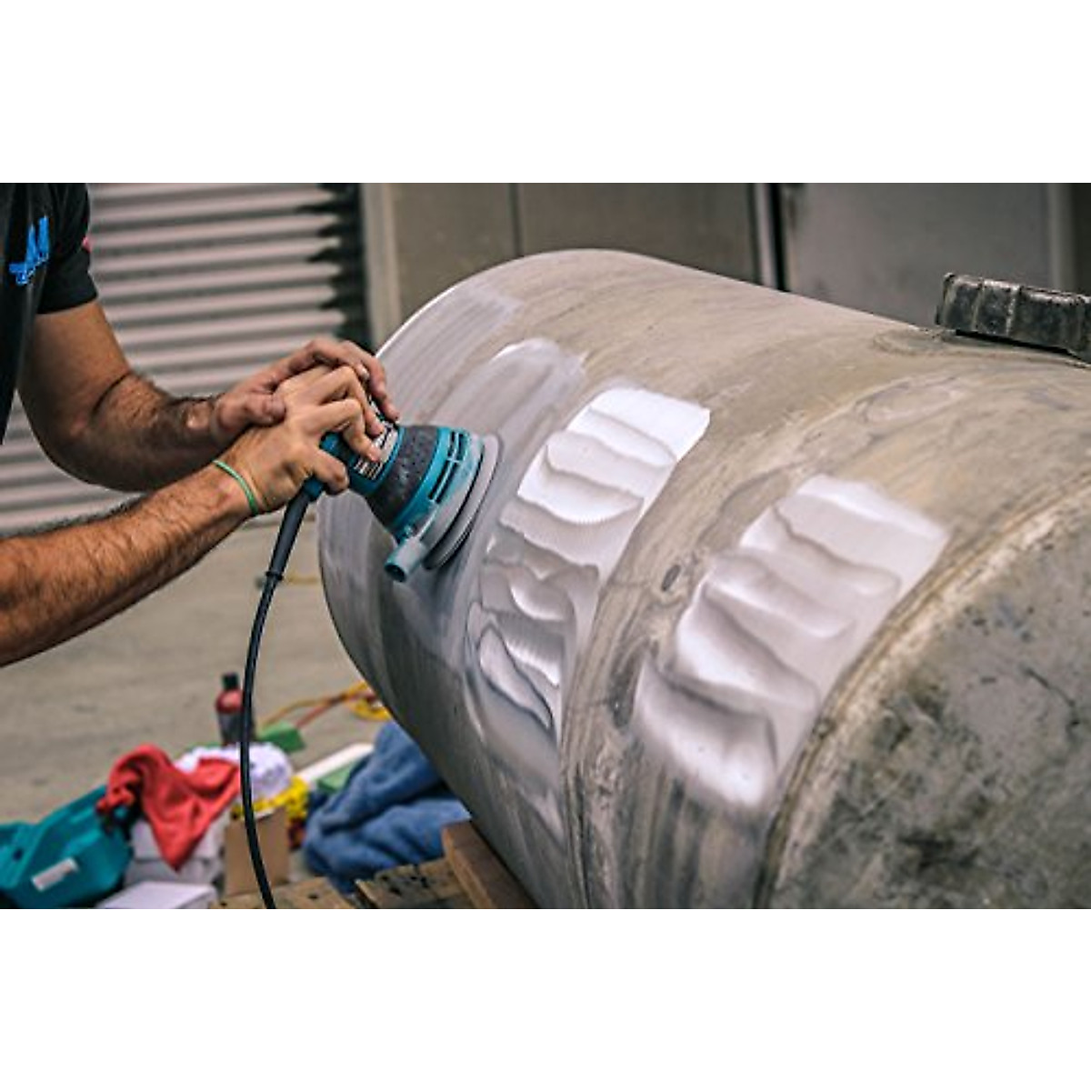 Renegade Products Big Rig & Semi Truck Metal Polishing Complete Kit with Buffing Wheels, Buffing Compound, Safety Flanges, Polishing Accessories and Rebel Red Liquid Metal Polish