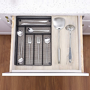 WuGeShop 6 Compartments Metal Mesh Kitchen Flatware Organizer Tray, Silverware Drawer Organizer/Utensil Holder and Cutlery Tray with Non Slip Mat (Black)