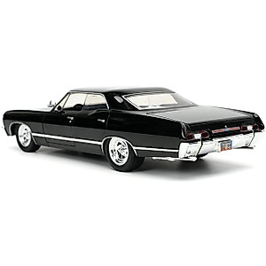 Supernatural 1:24 1967 Chevy Impala Die-cast Car w/Dean Winchester Die-cast Figure, Toys for Kids and Adults