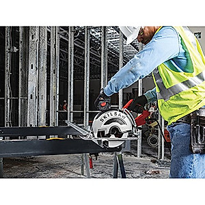 SKILSAW OUTLAW SPT78MMC-01 15 Amp 8 In. Worm Drive Metal Cutting Saw