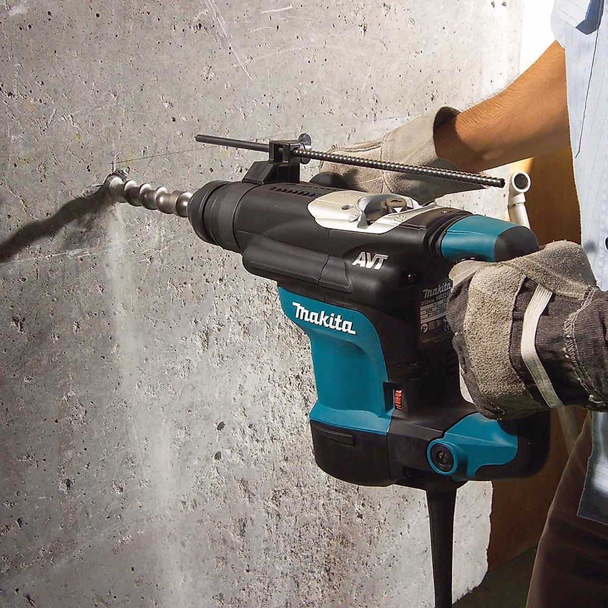 Makita HR3210C 1-1/4" AVT® Rotary Hammer, accepts SDS-PLUS bits