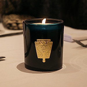 Jackson Vaughn Vintage New York Candle - Eastern Red Cedar, Sandalwood Resin, and Dried Wild Rose - 11oz Jar - 45 Hour Burn Time