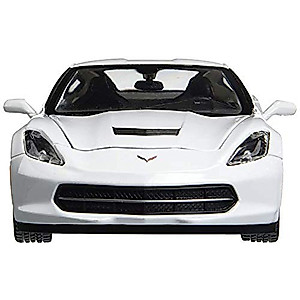 Maisto 1:24 Scale 2014 Corvette Stingray Coupe Diecast Vehicle (Colors May Vary)