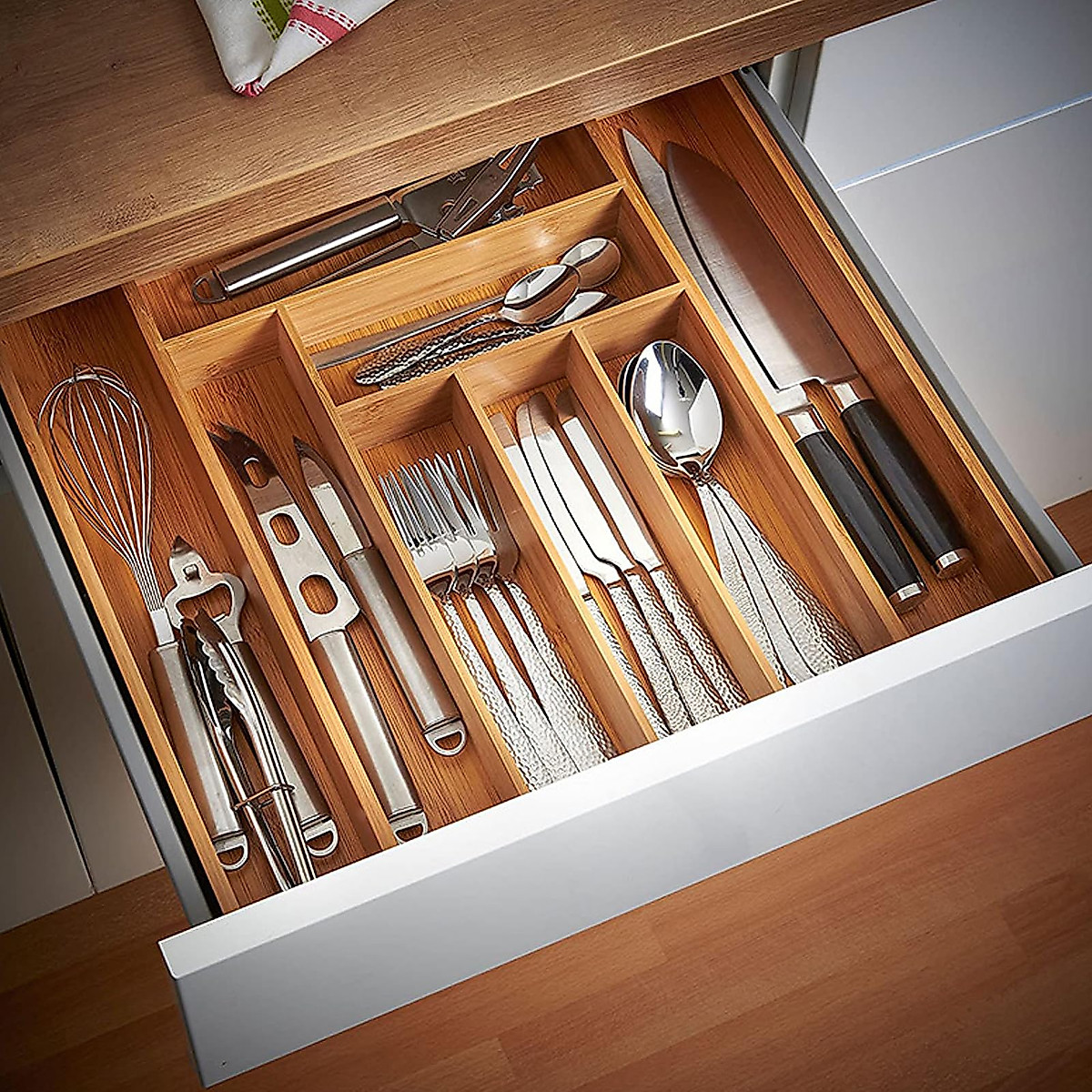 Beolee.Dan Bamboo Adjustable Cutlery Tray,Kitchen Drawer Organizer-Wood Drawer Dividers Organizer for Silverware,Flatware, Knives in Kitchen, Bedroom, Living Room(8 main compartments