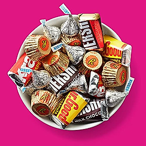 HERSHEY'S and REESE'S Assorted Chocolate Flavored Candy Party Pack, 35 oz
