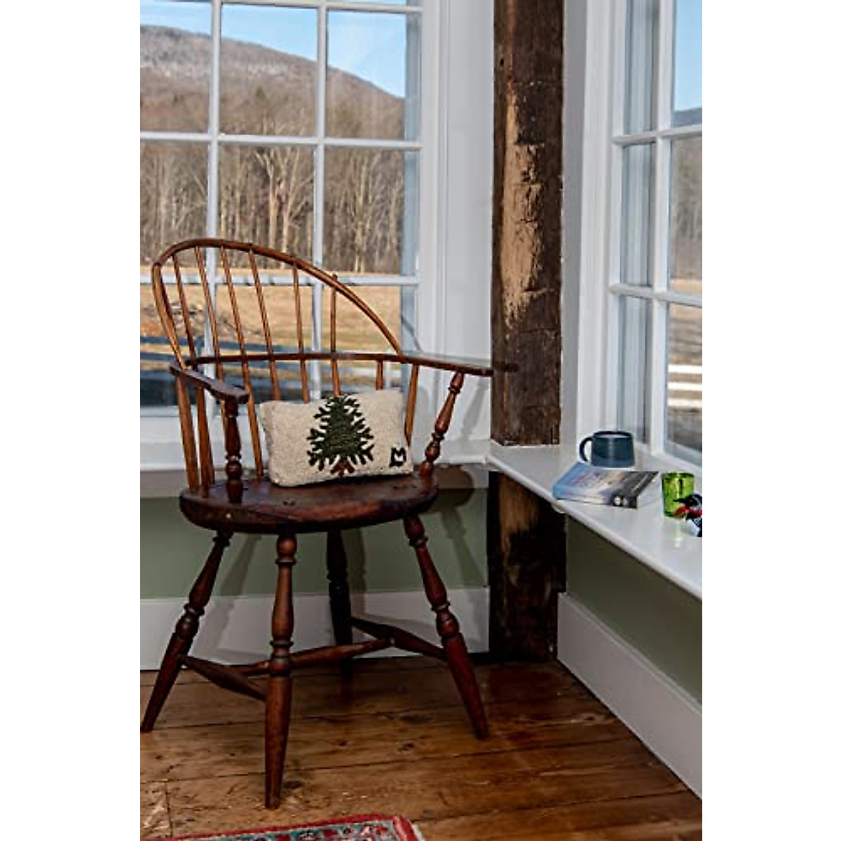 Chandler 4 Corners Artist-Designed Little Tree Hand-Hooked Wool Decorative Petite Throw Pillow (8” x 12”)