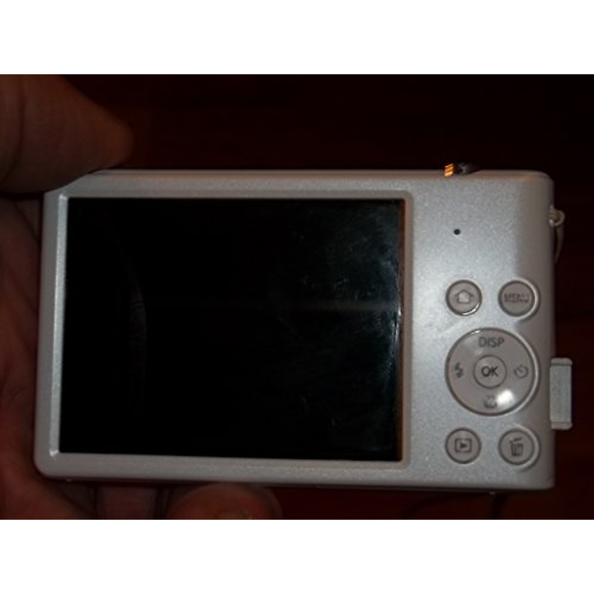 Samsung ST72 16.2 Mega Pixel Digital Camera with 3-Inch LCD Display (white)