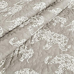 Lush Decor Elephant Parade Throw Fuzzy Reversible Sherpa Blanket, 60” x 50”, Gray