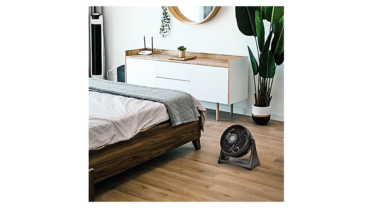 Comfort Zone 8" Turbo Desk Fan - High Power & Portable