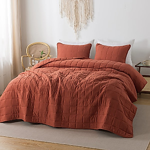 Burnt Orange Quilt Queen Size Bedding Sets with Pillow Shams, Red Lightweight Soft Bedspread Coverlet, Quilted Blanket Thin Comforter Bed Cover for All Season Spring Summer, 3 Pieces, 90x90 inches