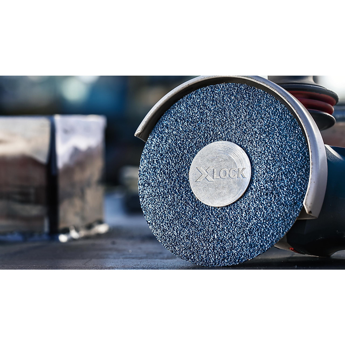 Bosch Professional 2608619163 Fibre Sanding Discs Best for Metal, X-Lock, R574, Diameter 125 mm, Grit 100, Bore Diameter 22.23 mm