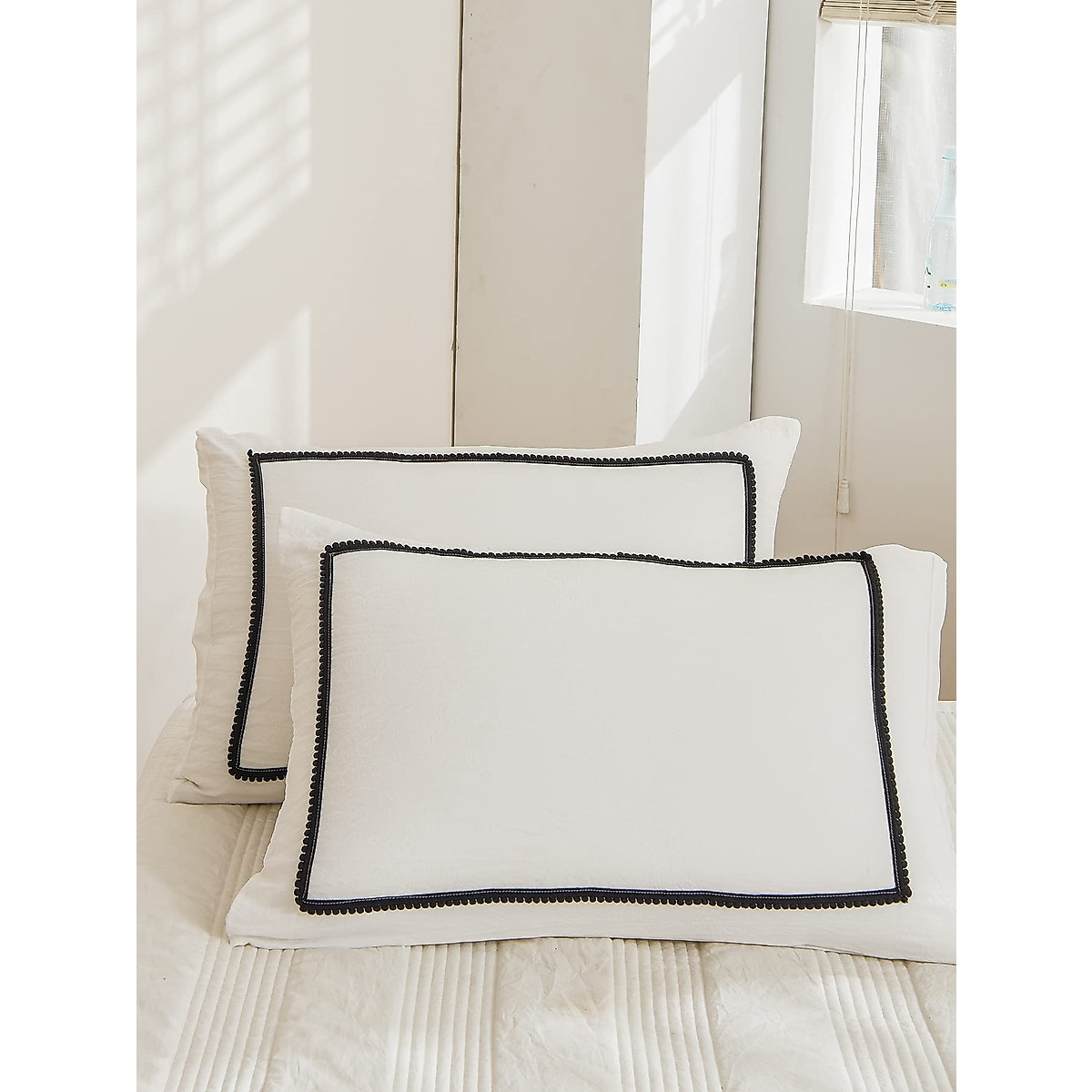 White Bedding Mini Pompom Duvet Cover Set Mini Cute Black Pom Pom Balls Fringe Design Boho Aesthetics Bedding Sets Queen 1 Pompom Duvet Cover 2 Pillowcases (Queen, White)…