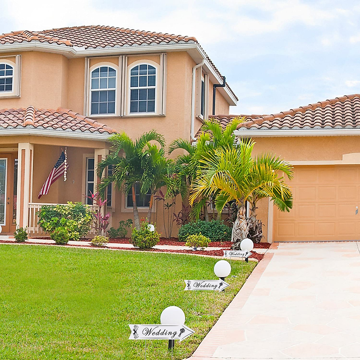 Set of 6 Wedding Directional Yard Signs with Stakes, Double-side Printed Wedding This Way Arrow Black & White Outdoor Directional Road Sign Wedding Supply Decor for Ceremony Reception