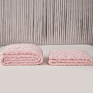 DaysU Sherpa Fleece Blanket, Throw Blanket for Couch, Sofa, Bed, Lightweight Soft Cozy Warm Fuzzy Blankets for Camping, Picnic, Travel, Pink Jacquard, 60” x 80”