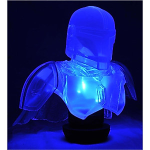 DIAMOND SELECT TOYS San Diego Comic-Con 2021 Exclusive Star Wars: The Mandalorian (Light Up Feature Version) Legends in 3-Dimensions 1:2 Scale Bust, Multicolor, 10 inches