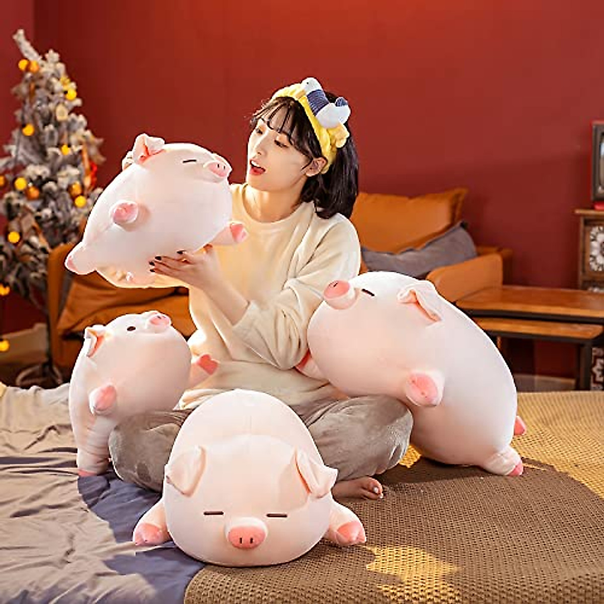 CHDGIOHA Pig Stuffed Animal Plush Pillow - 15.7'' Cute Kawaii Pink Pig Hugging Pillow, Soft Cuddle Plush Toy, Adorable Birthday Gift for Girls and Girlfriend (Round Eyes, 15.7in)