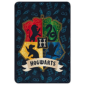 Harry Potter Fleece Throw Blanket - Harry Potter Hogwarts Plush Fleece Throw - Gryffindor Hufflepuff Ravenclaw Slytherin Wizardry Throw Blanket (Harry Potter)