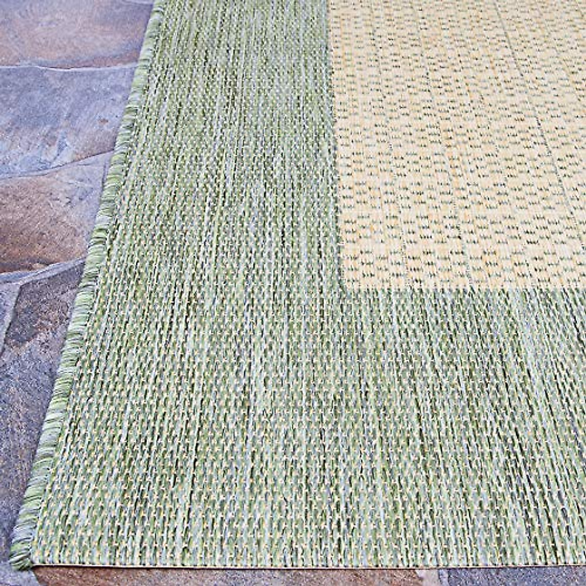 Couristan Recife Checkered Field Indoor/Outdoor Area Rug, 3'9" x 5'5", Natural-Green