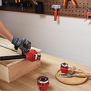 VEVOR Ratchet Pipe Threader Kit, 1/2" NPT, 3/4" NPT, 1" NPT Manual Ratcheting Pipe Threader, Portable Pipe Threading Tool Set with 3PCS NPT Dies, Storage Case for Galvanized Aluminum Iron Copper Pipes