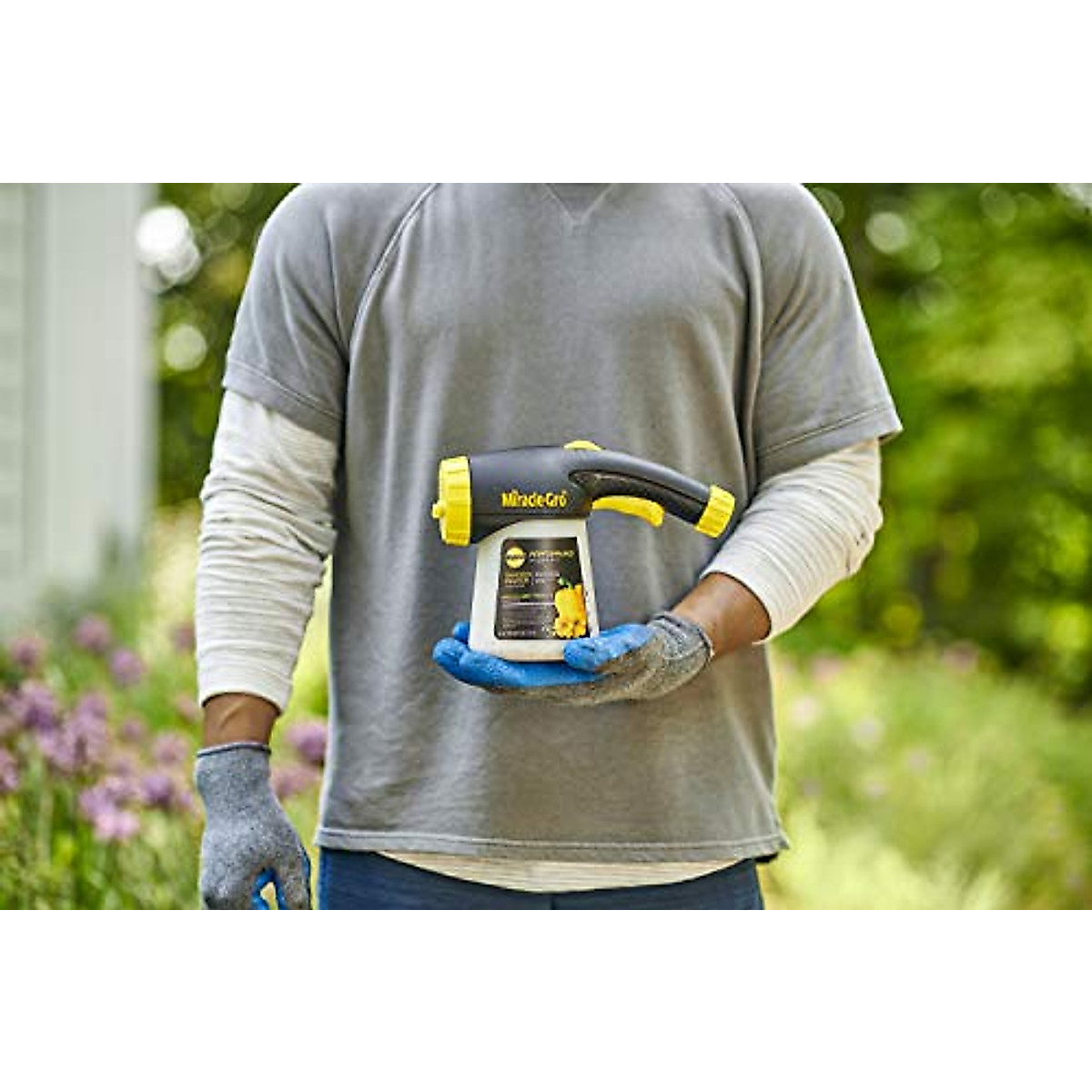 Miracle-Gro Performance Organics All Purpose Plant Nutrition and Garden Feeder Bundle: More Bounty (vs unfed), Feeds Instantly