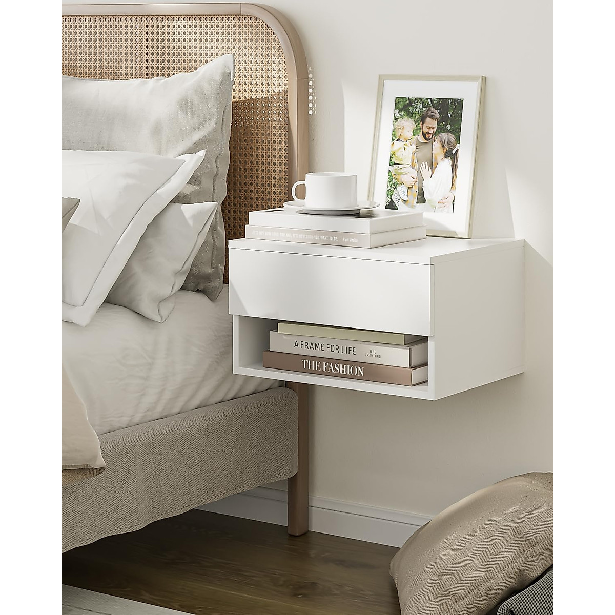 Aobafuir Floating Nightstand, Small Modern Floating Nightstand with Drawer, Floating Shelves for Bedroom, Bathroom (White)