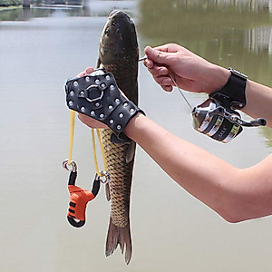 OUKENS Fish Shooting Wrist Strap, PU Steel Archery Fishing Reel Hunting Slingshot Hand Guard Shooting Wrist Strap Wristbands Fishing Reel Accessories for Shooting Fish
