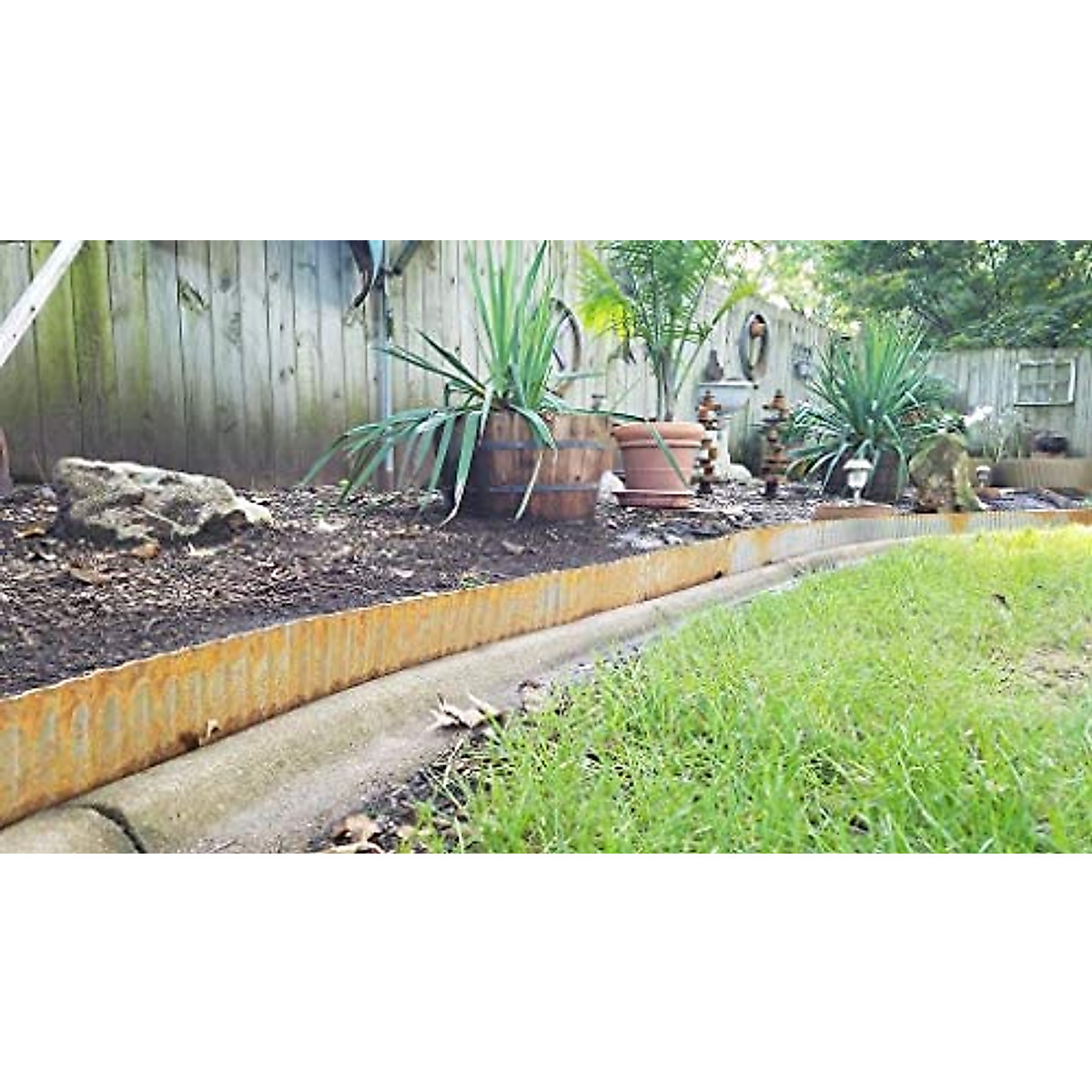 Corrugated Garden Edging (4in W x 10ft L, Rusted)