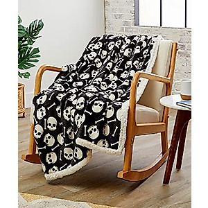 Skull & Bones by Décor&More Black Sherpa Throw - 50" X 60"