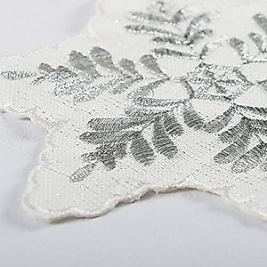 OWENIE Christmas Placemats Set of 4, Metallic Embroidered Cutwork Silver Snowflakes Round Placemats for Dinging Table, Luxury Holiday Tabletop Collections, Winter Table Mats (4pcs, 15 inches Round)