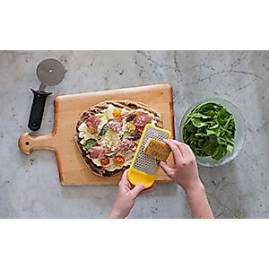 OXO Good Grips Small Pizza Wheel and Cutter,Multicolor,None