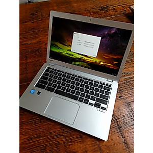 Toshiba CB35-B3340 13.3 Inch Chromebook (Intel Celeron, 4GB, 16GB SSD, Silver) Full HD-Screen