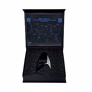 FAMETEK Star Trek Next Generation Bluetooth Communicator Badge - TNG Bluetooth ComBadge with Chirp Sound Effects, Microphone & Speaker – Star Trek Memorabilia, Gifts, Collectibles for StarTrek