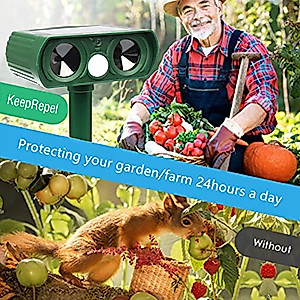 Animal Repeller -Outdoor Solar Repeller -with Waterproof Motion Sensor -Cat / Squirrel Repeller -Drive Away Dog -Cat -Squirrel -Rabbit -Fox -Coyotes
