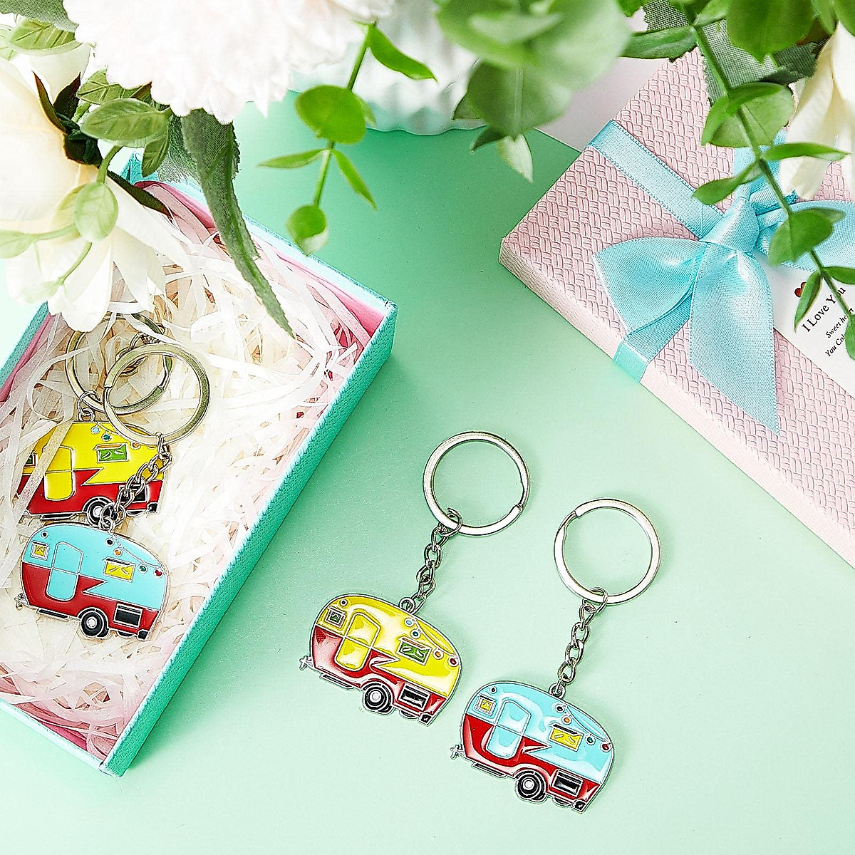Hicarer Camper Keychain Camper Accessories for Travel Trailers Retro Camping RV Keychain Set for Travel (4 Pieces)