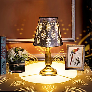 VZVXCC Solar Table Lamp Outdoor Waterproof-Large Rust Copper Metal Decorative Solar Garden Lights with Hollowed-Out Design,Cordless Solar Desk Lamp for Patio Garden Pathway Yard Decorations