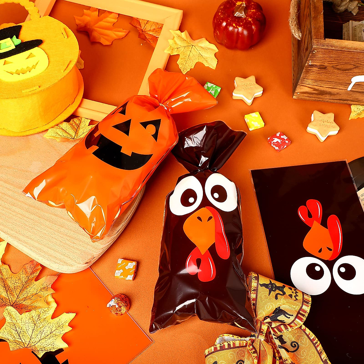 100 Pcs Thanksgiving Treat Bags 10.8'' x 5'' Pumpkin Turkey Candy Bags Fall Funny Face Cellophane Goodies Bags with 100 Twist Ties for Halloween Trick or Treat Fall Thanksgiving Party Supplies
