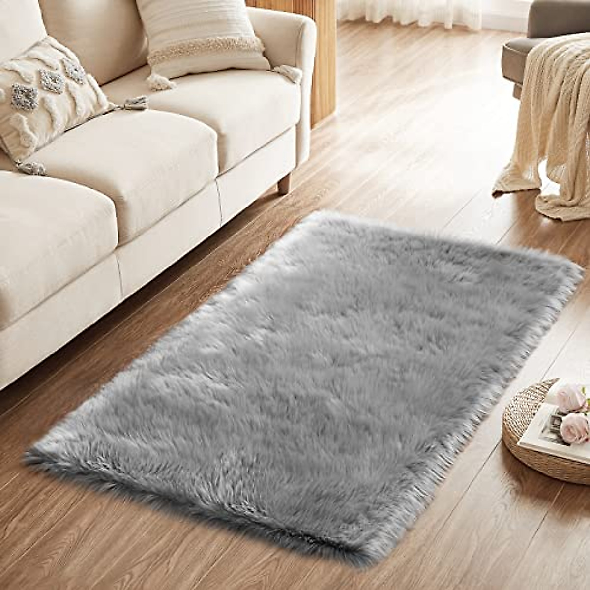 Ciicool Grey Fur Rug Fluffy Rug, 2x4 ft Small Faux Fur Rug for Bedroom, Washable Faux Sheepskin Rug for Sofa Couch Seat Cushion, Thick Shaggy Furry Rugs Floor Carpets for Bedside Living Room