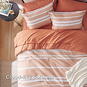 Bedsure Bed in a Bag Queen Size 7 Pieces, Burnt Orange White Striped Bedding Comforter Sets All Season Bed Set, 2 Pillow Shams, Flat Sheet, Fitted Sheet and 2 Pillowcases