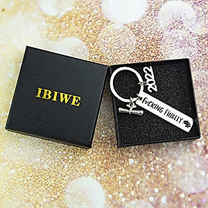 Womens Mens Teens Stocking Stuffers for Teen Girls Boys Teenage Women Men Adults Stockings Stuffer 2022 Graduation Key Chain Gift for Her Him, Grad Jewelry Key Ring Gift